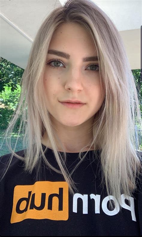 Eva Elfie R Prettygirls
