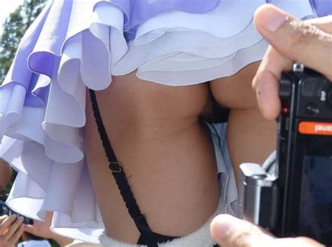 【動画】海外「日本のコスプレイヤーの撮影会ヤバすぎ…マ コ見えてるじゃん…」 ポッカキット