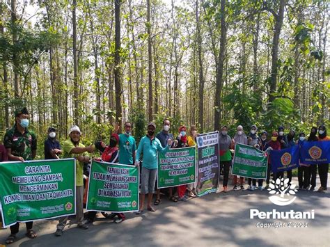 Perhutani Perhutani Dan Stakeholder Gelar Aksi Bersih Sampah Di Tepi