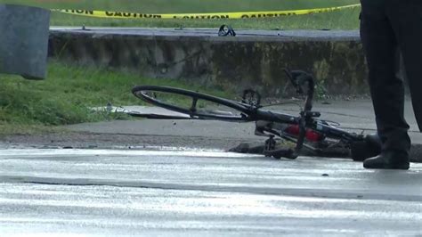 Bicyclist Killed In Hit And Run Crash In Meyerland Area Youtube