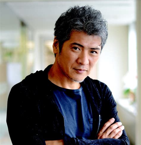 吉川晃司の白髪がかっこいいので銀髪の染め方を調べてみた 50代からのアラフィフ人生の楽しみ方