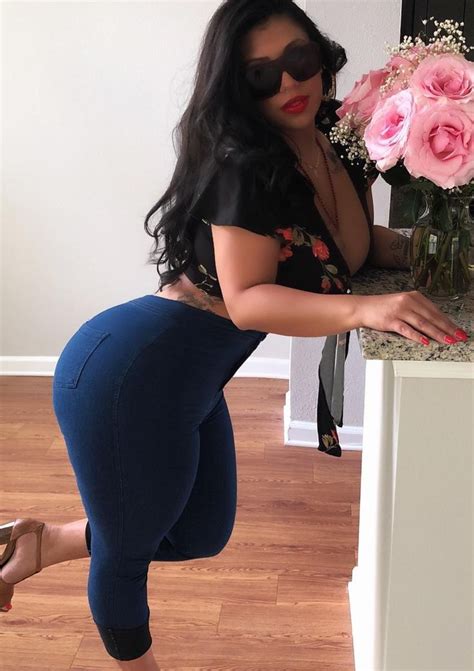 Pin By Luiz Claudio On Bundas Grandes Curvy Woman Street Style Women
