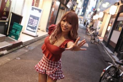 【動画付き】芹野莉奈の無修正動画が流出？148cmのロリがエロ狂う過激av6本紹介！
