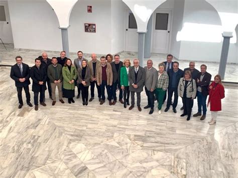 Espadas Arranca Con Alcaldes De Sevilla Su Proceso Para Recopilar