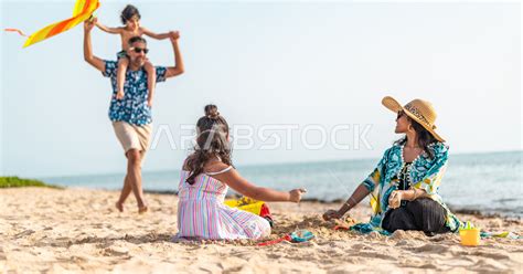 عائلة عربية سعودية خليجيه في رحله صيفيه ممتعه عطله صيفيه أنشطه