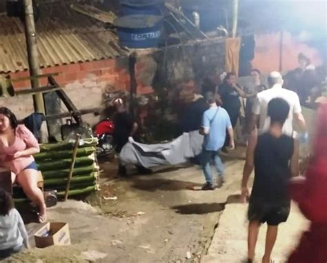 Menina De 11 Anos Morre Após Ser Espancada No Litoral De Sp Mãe é