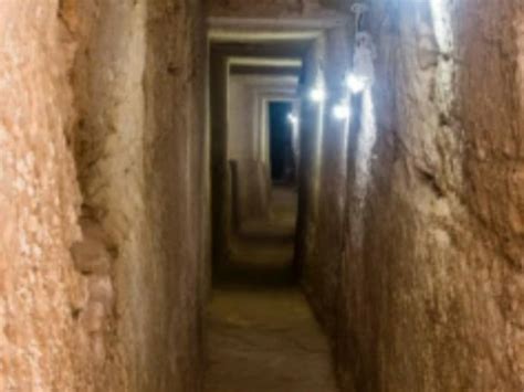 Notícias Arqueólogos Que Procuram Túmulo De Cleópatra Encontram Túnel