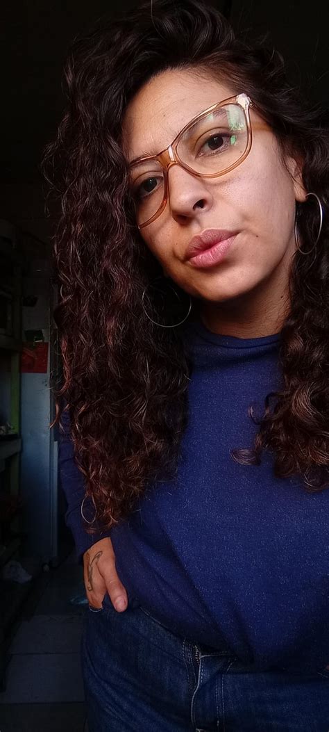 Cute Face But Im Starving For Cock 🍆 R Wivessecretselfies