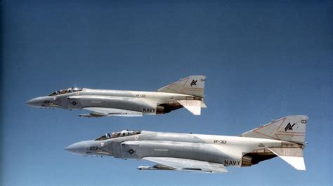 La Increíble Historia De Dos Cazas F 4 Phantom Remolcándose En El Aire