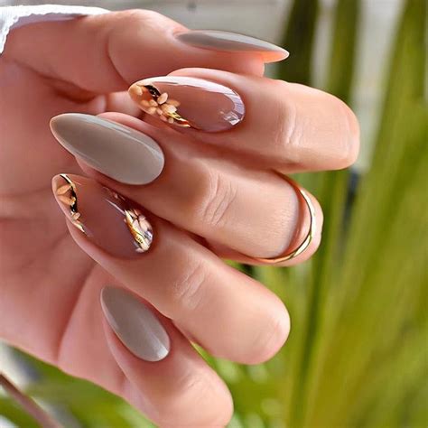 24pcs Pink Almond False Nails Shiny Golden Ripples Stiletto Fake Nails