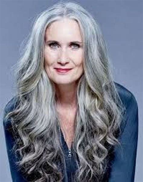 Stunning Long Gray Hairstyles Ideas For Women Over 50 01 Long White