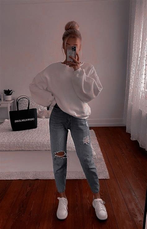 Pin By ♡︎ E L I A N A ♡︎ On W A R M Casual Style Outfits Cute