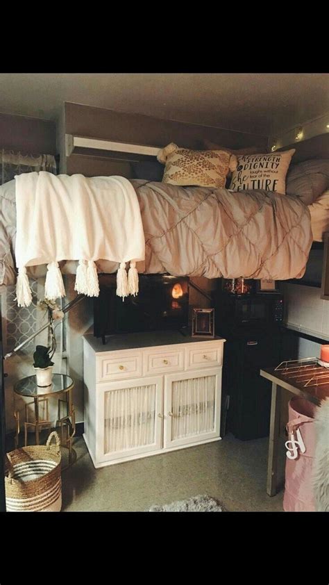 65 Incredible Dorm Room Makeovers That Will Make You Want To Go Back To