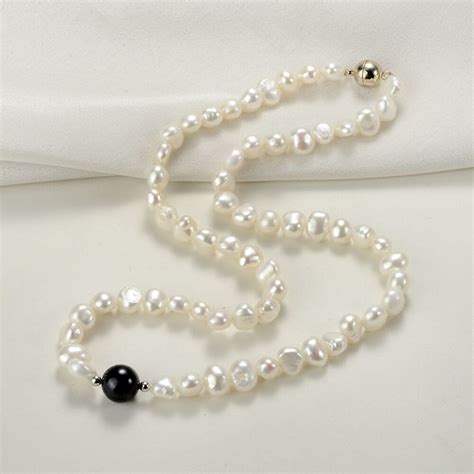 White 7 8mm Irregular Freshwater Pearls Beaded Necklace Simple Pearl