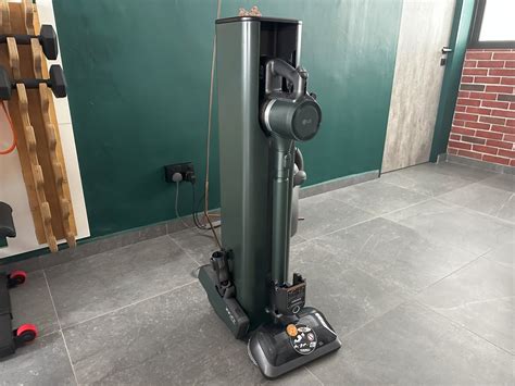 Lg A9t Steam Cordzero A9 Kompressor Cordless Stick Vacuum Review The