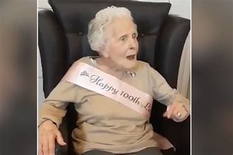 100 Year Old Granny Is Still Singing A Happy Tune Video New York Post