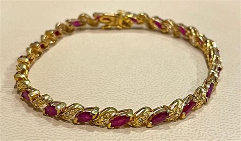 14 56 Carat Natural Ruby 18 Karat Yellow Gold Diamond Bracelet For Sale