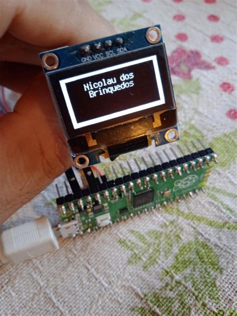 raspberry pi pico with i2c oled display and circuitpython instructables