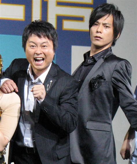 お笑いコンビの「次長課長」（左が河本準一、右が井上聡、2012年撮影） ― スポニチ Sponichi Annex 芸能