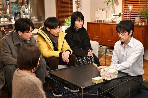 画像4 15 「100万回 言えばよかった」井上真央＆佐藤健、“静電気キス” 画期的な演出に「こんなキスシーン初めて」「儚い」の声