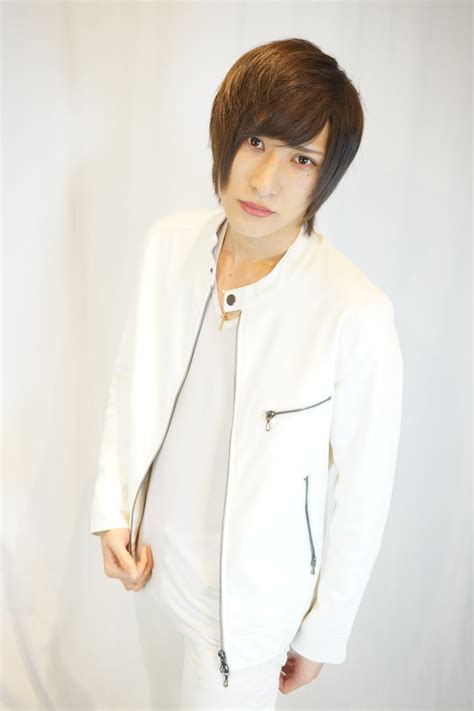 東京 池袋 イケメン男性セラピストの出張アロママッサージ Platinarose