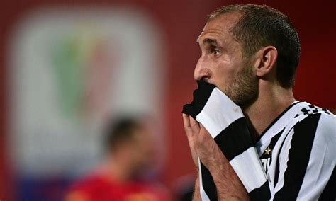 Chiellini Difende La Juve Ma Poi Deve Ammettere Patto Stipendi