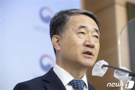 코로나19 종식 성큼…정부 내년 여름 전에 백신 접종 실시 머니s