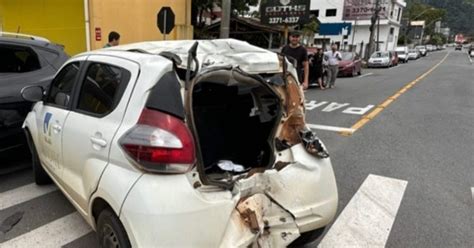 Jovem Morre Após Acidente Entre Carro E Moto No Norte De Sc