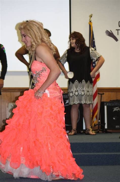 Pin By Tricia Anne Fox On Womanless Events Photo Sets Womanless