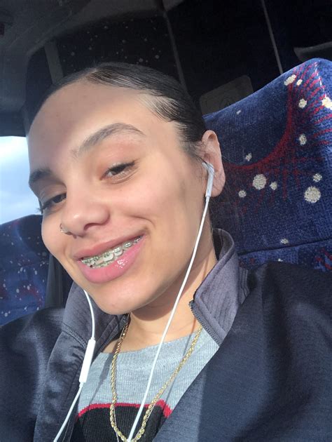 Pin On Light Skin Girls Light Skin Girls Cute Braces Light Skin