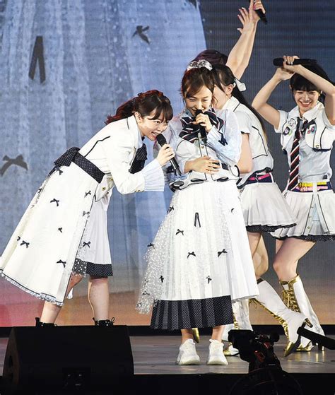 Akb峯岸みなみ卒コン 妊娠・板野友美が祝福ダンス披露「べビちゃんも一緒に踊ってました」 ライブドアニュース
