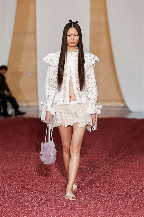 Susan Fang Fashion Show Runway Ready To Wear Fall Winter 2023