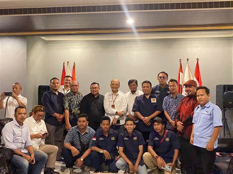 Diskusi Ketenagakerjaan Pwi Dan Biro Adpim Begini Program Pemprov