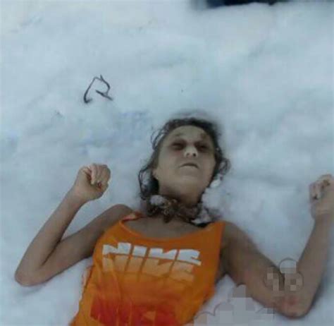 【死体】変わり果てた姿に ロシアの美少女が雪の上で凍死してしまう カルロ・グローチェ