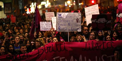 Se Le Nostre Vite Non Valgono Lo Sciopero Femminista Invade Litalia