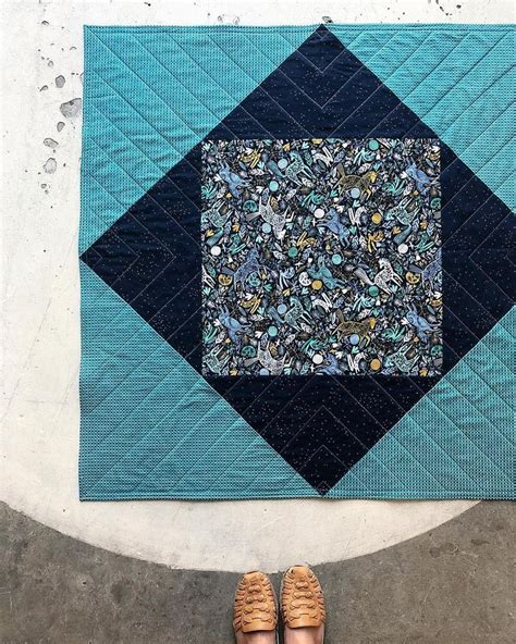 Image result for Quilt Patterns Using 3 Colors