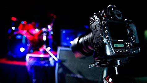 Image result for Video Con Te Video Clip