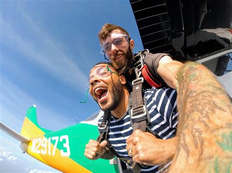 First Time Skydiving Experience - Skydive STL