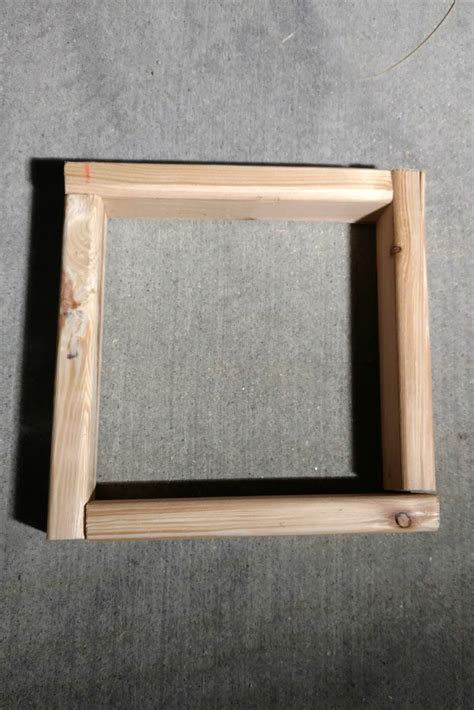DIY Box Frame Sign - Sunshine and Munchkins