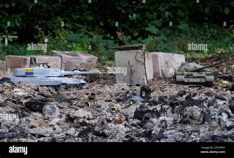 Image result for Leopard 2 Tank Model