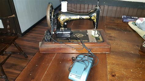 Image result for Singer Sewing Machine Model 15