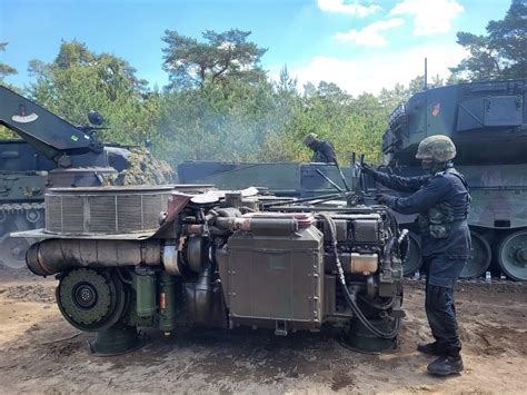 Image result for Leopard 2 Tank Engine