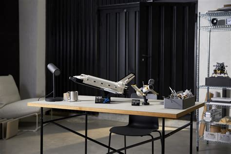 In pictures: LEGO 10283 NASA Space Shuttle Discovery gallery