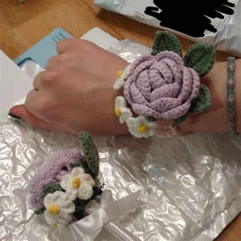 Image result for Crochet Santa Pin Pattern-Free