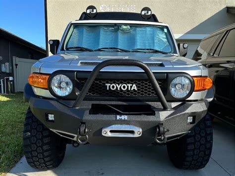 Image result for Pro Comp Lift FJ Cruiser