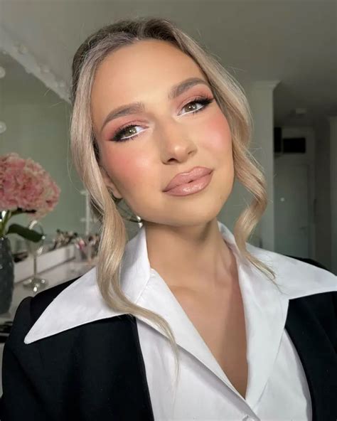 Image result for Eye Liner Bride Makeup