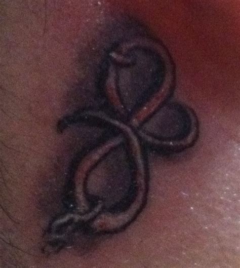 Friendship symbol tattoo | Friendship symbol tattoos, Friendship ...