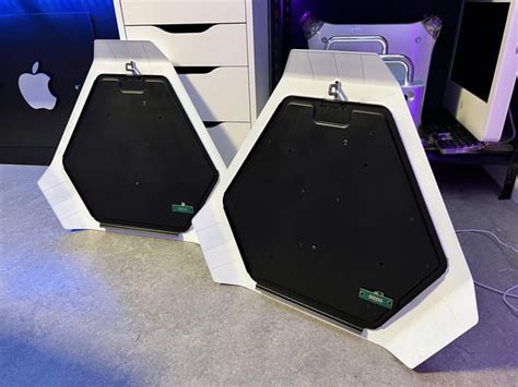 Image result for Alienware Area 51 Side-Panel