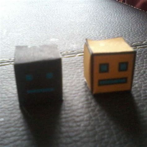 Geometry Dash Icons - Pixel Papercraft