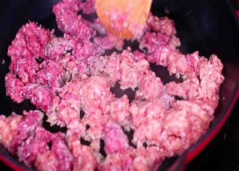 Easy Slow Cooker Chili Recipe - DIY Joy